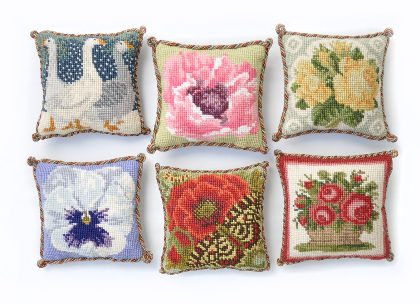 Poppy Mini Needlepoint Kit | Elizabeth Bradley Design