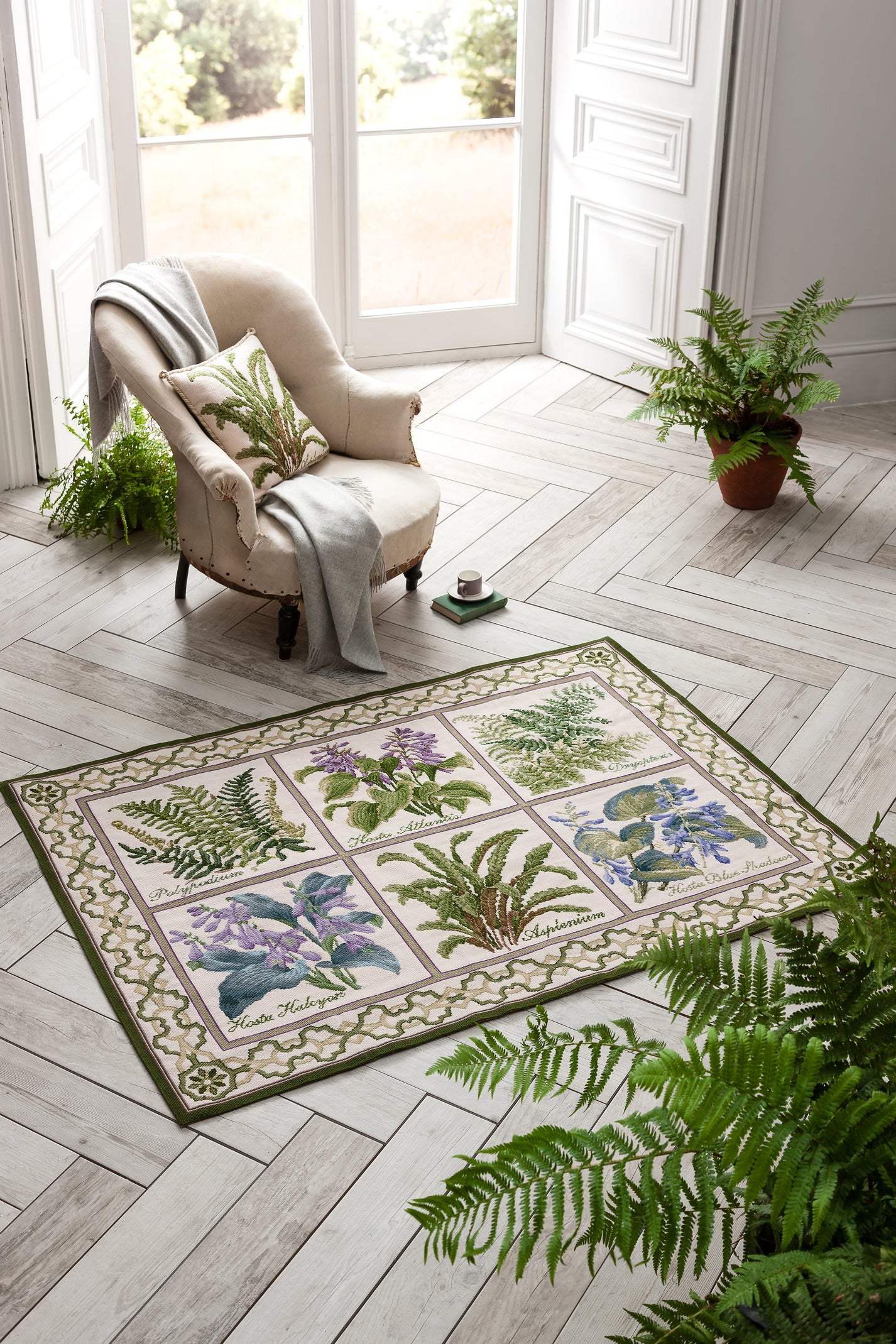 Trellis Needlepoint Border | Elizabeth Bradley Design