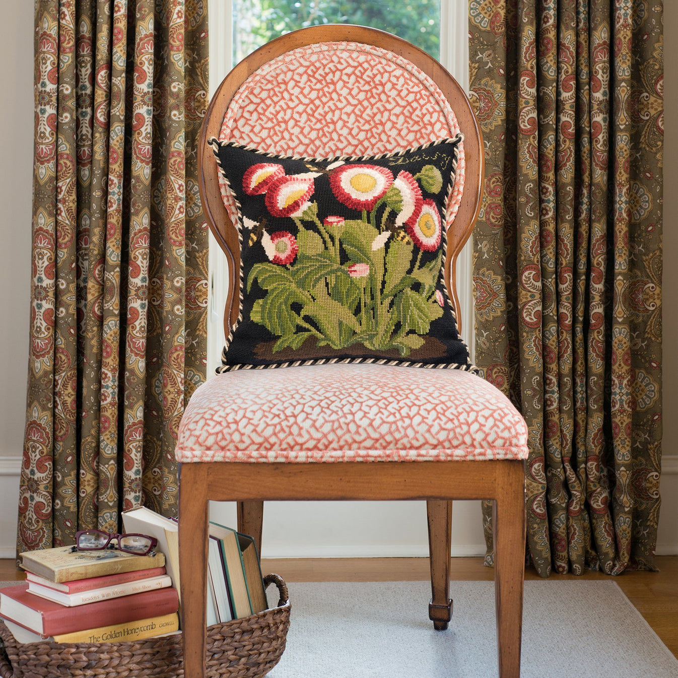 Daisy Needlepoint Kit | Elizabeth Bradley Design